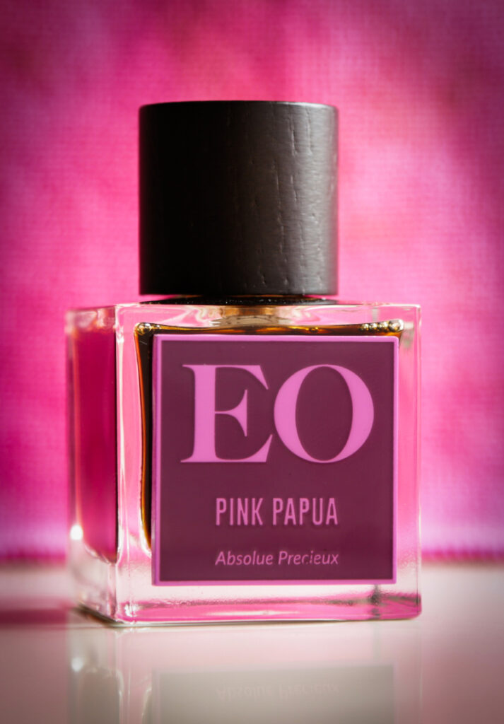 Pink Papua: Jayapula - Ensar Oud